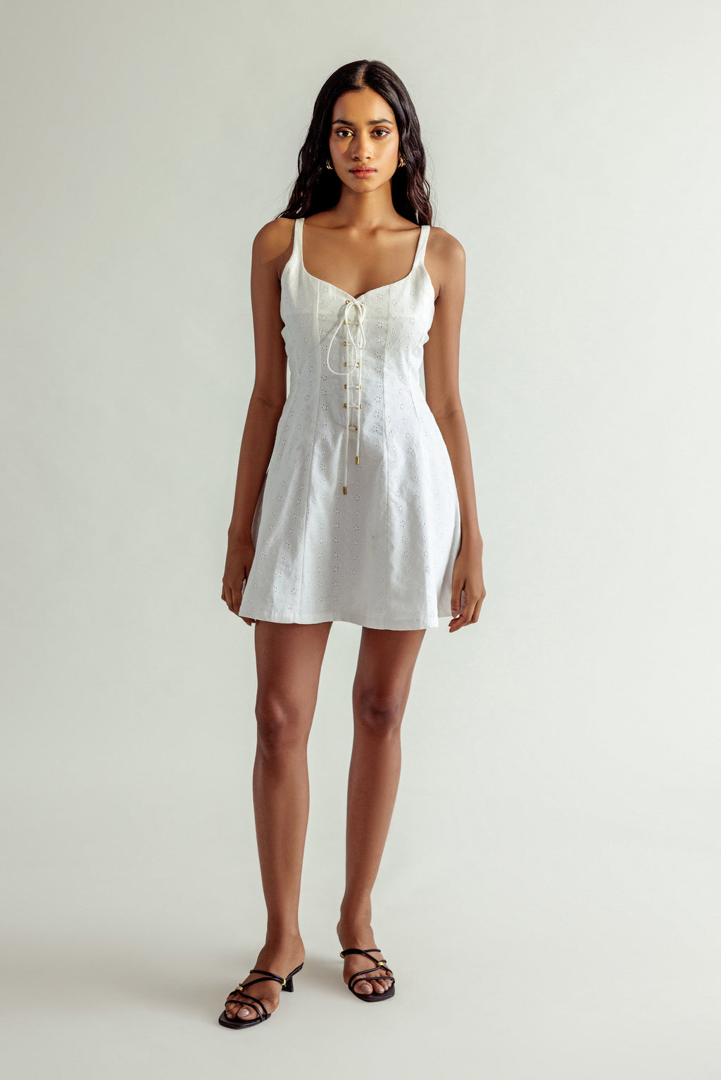 Louis Dress - White – Summeraway.in